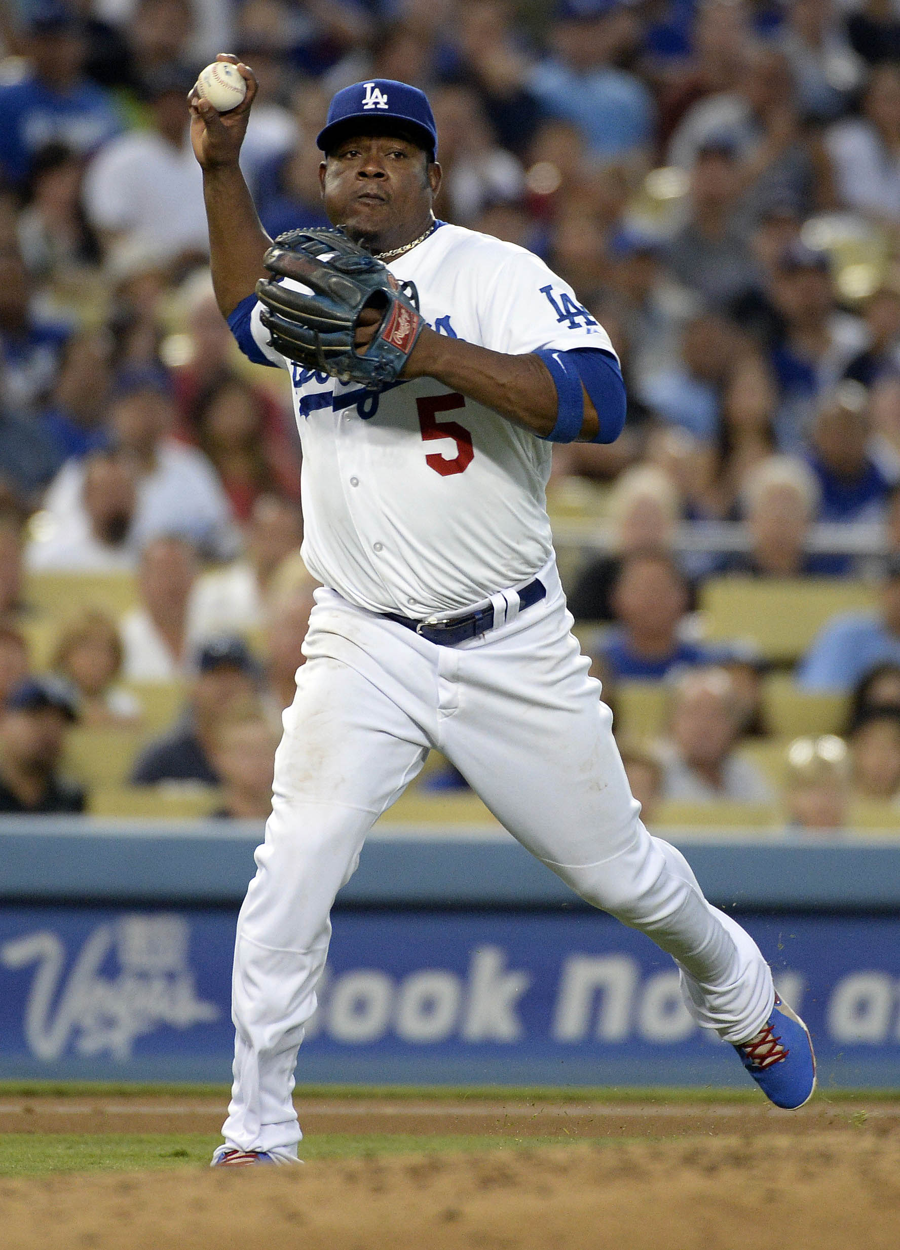 Free Agent Profile: Juan Uribe - MLB Trade Rumors